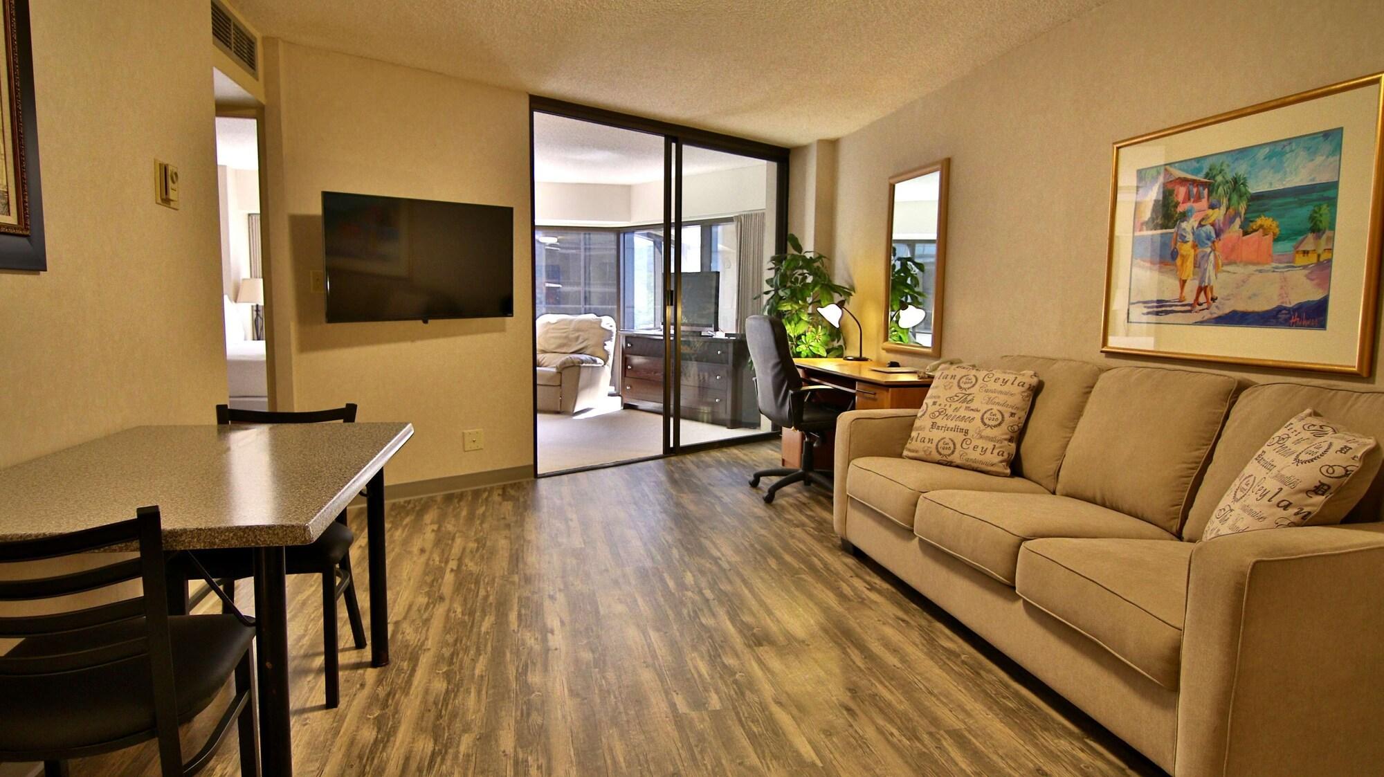 ASTON AT THE EXECUTIVE CENTRE HOTEL HONOLULU | BEST RATES GUARANTEE ...